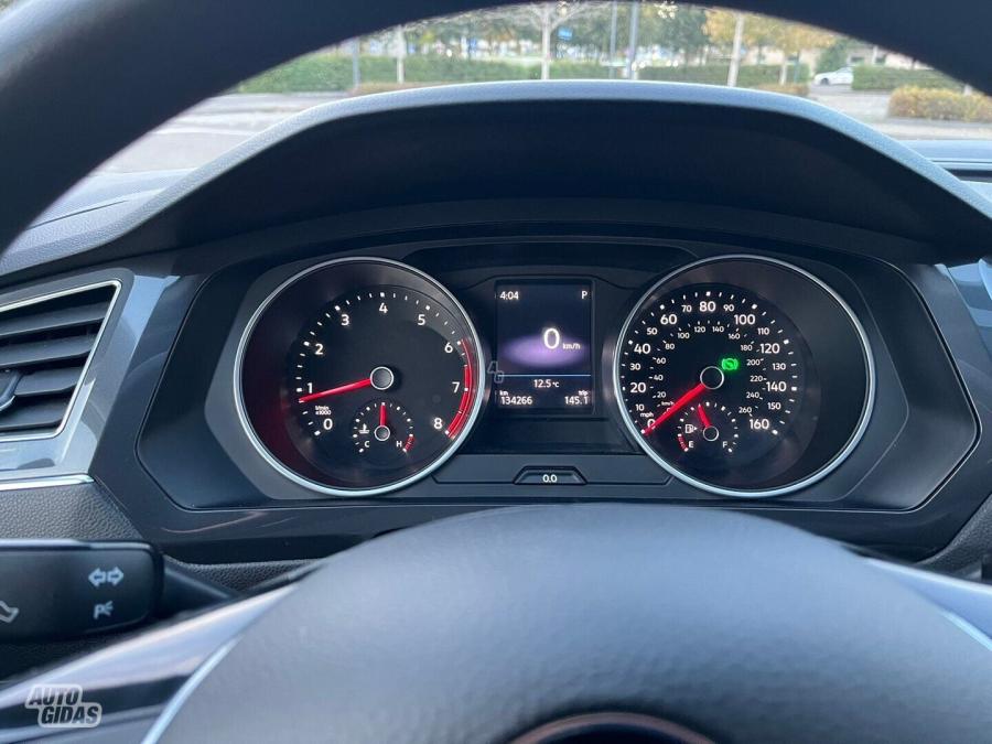 Kia Sorento 2018 in Vilnius, with an engine capacity of 2.40 L and mileage of 216 thousand km for 12900 €, photo 14 on AUTOMOTO.COM.LV
