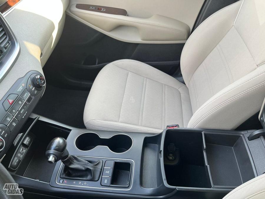 Kia Sorento 2018 in Vilnius, with an engine capacity of 2.40 L and mileage of 216 thousand km for 12900 €, photo 15 on AUTOMOTO.COM.LV