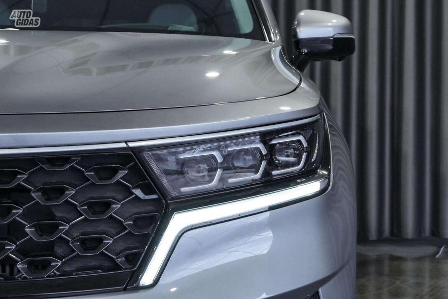 Kia Sorento 2021 in Marijampole, with an engine capacity of 2.20 L and mileage of 92 thousand km for 30950 €, photo 8 on AUTOMOTO.COM.LV