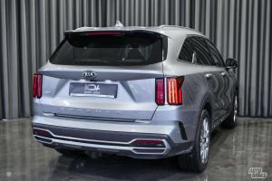 Kia Sorento 2021 in Marijampole, with an engine capacity of 2.20 L and mileage of 92 thousand km for 30950 €, photo 13 on AUTOMOTO.COM.LV