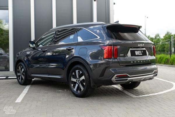Kia Sorento 2021 in Vilnius, with an engine capacity of 2.20 L and mileage of 183 thousand km for 23900 €, photo 3 on AUTOMOTO.COM.LV
