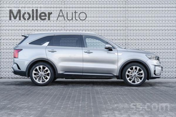 Kia Sorento 2021 in Riga, with an engine capacity of 2.20 L and mileage of 144 thousand km for 26900 €, photo 5 on AUTOMOTO.COM.LV
