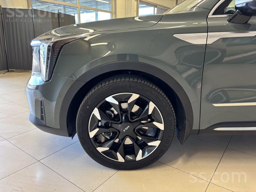 Kia Sorento 2026 Rīga, ar dzinēja tilpumu 2.20 L un nobraukumu 18 tūkst. km par 54900 €, foto 6 vietnē AUTOMOTO.COM.LV