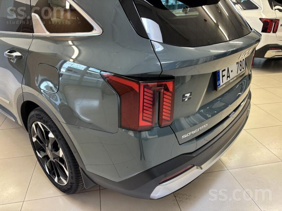 Kia Sorento 2026 Rīga, ar dzinēja tilpumu 2.20 L un nobraukumu 18 tūkst. km par 54900 €, foto 8 vietnē AUTOMOTO.COM.LV