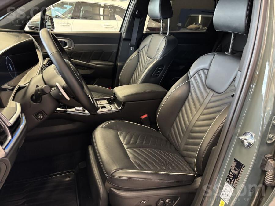 Kia Sorento 2026 Rīga, ar dzinēja tilpumu 2.20 L un nobraukumu 18 tūkst. km par 54900 €, foto 12 vietnē AUTOMOTO.COM.LV