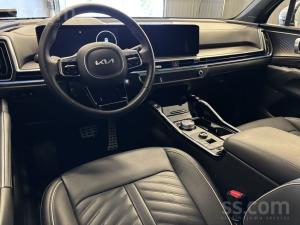 Kia Sorento 2026 Rīga, ar dzinēja tilpumu 2.20 L un nobraukumu 18 tūkst. km par 54900 €, foto 13 vietnē AUTOMOTO.COM.LV