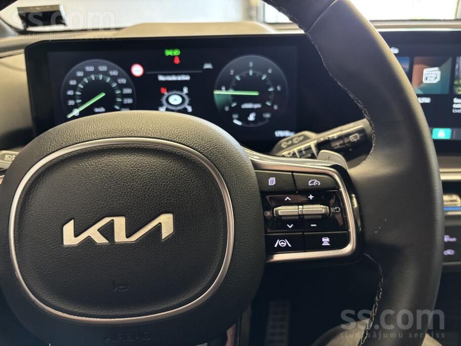 Kia Sorento 2026 Rīga, ar dzinēja tilpumu 2.20 L un nobraukumu 18 tūkst. km par 54900 €, foto 17 vietnē AUTOMOTO.COM.LV