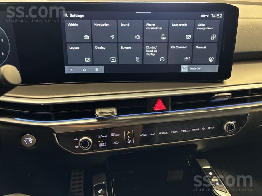 Kia Sorento 2026 Rīga, ar dzinēja tilpumu 2.20 L un nobraukumu 18 tūkst. km par 54900 €, foto 21 vietnē AUTOMOTO.COM.LV
