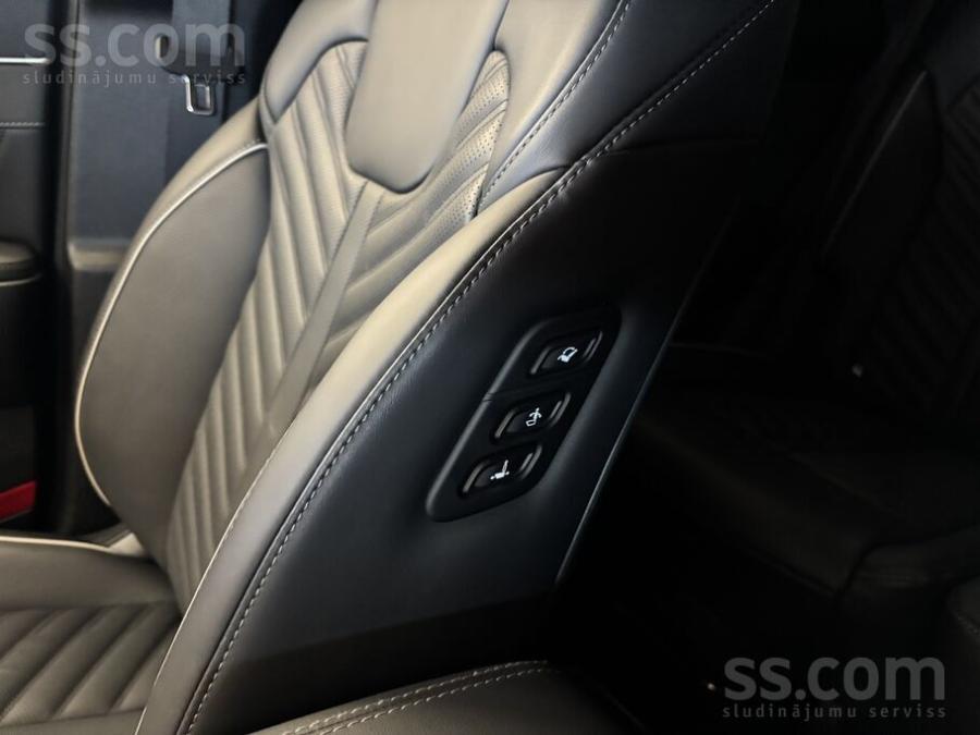 Kia Sorento 2026 Rīga, ar dzinēja tilpumu 2.20 L un nobraukumu 18 tūkst. km par 54900 €, foto 26 vietnē AUTOMOTO.COM.LV