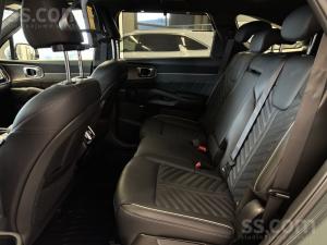 Kia Sorento 2026 Rīga, ar dzinēja tilpumu 2.20 L un nobraukumu 18 tūkst. km par 54900 €, foto 28 vietnē AUTOMOTO.COM.LV