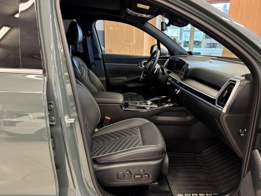 Kia Sorento 2026 in Riga, with an engine capacity of 2.20 L and mileage of 18 thousand km for 54900 €, photo 12 on AUTOMOTO.COM.LV