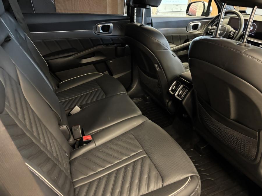 Kia Sorento 2026 in Riga, with an engine capacity of 2.20 L and mileage of 18 thousand km for 54900 €, photo 32 on AUTOMOTO.COM.LV