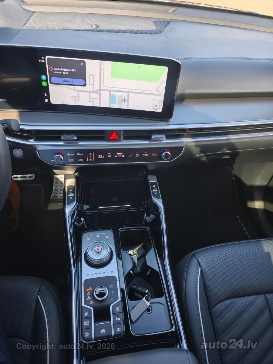Kia Sorento 2026 Tallina, ar dzinēja tilpumu 2.20 L un nobraukumu 8 tūkst. km par 61800 €, foto 15 vietnē AUTOMOTO.COM.LV