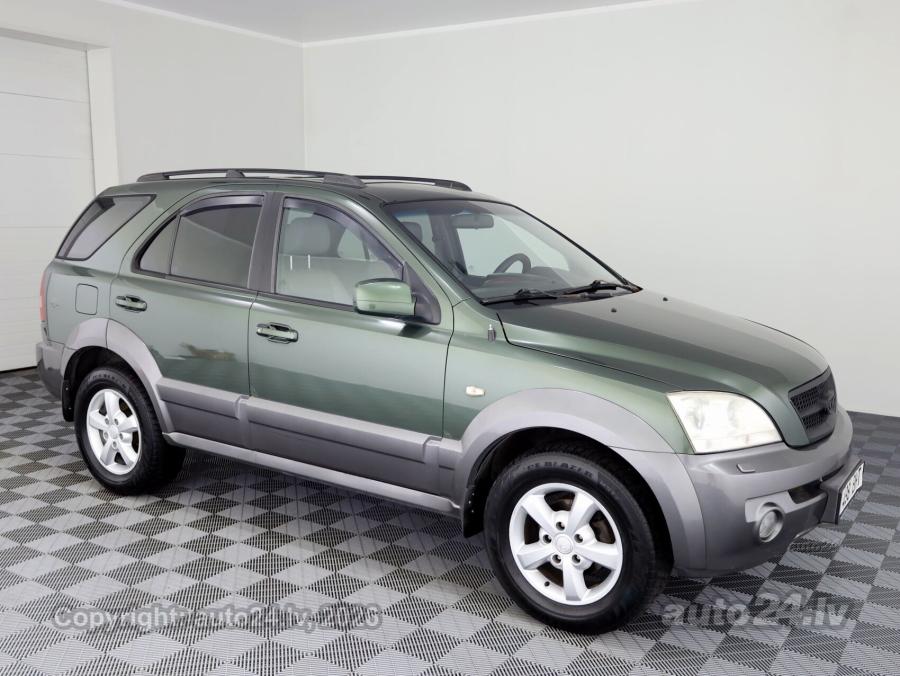 Zaļš Kia Sorento 2004 Tallina, ar dzinēja tilpumu 2.50 L un nobraukumu 298 tūkst. km par 2499 €, foto 1 vietnē AUTOMOTO.COM.LV