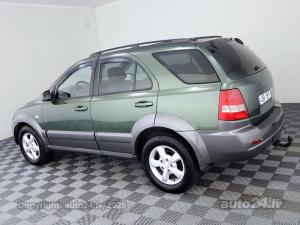 Zaļš Kia Sorento 2004 Tallina, ar dzinēja tilpumu 2.50 L un nobraukumu 298 tūkst. km par 2499 €, foto 5 vietnē AUTOMOTO.COM.LV