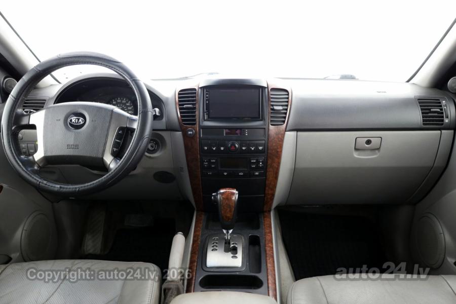 Zaļš Kia Sorento 2004 Tallina, ar dzinēja tilpumu 2.50 L un nobraukumu 298 tūkst. km par 2499 €, foto 6 vietnē AUTOMOTO.COM.LV
