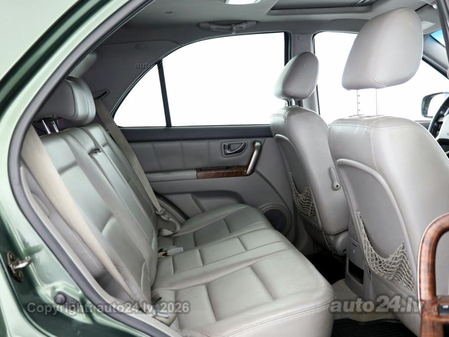 Zaļš Kia Sorento 2004 Tallina, ar dzinēja tilpumu 2.50 L un nobraukumu 298 tūkst. km par 2499 €, foto 8 vietnē AUTOMOTO.COM.LV