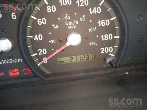 Zaļš Kia Sorento 2006 Rīga, ar dzinēja tilpumu 2.50 L un nobraukumu 271 tūkst. km par 2250 €, foto 9 vietnē AUTOMOTO.COM.LV