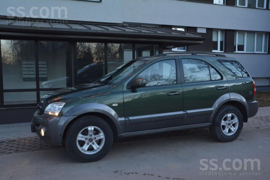 Zaļš Kia Sorento 2007 Rīga, ar dzinēja tilpumu 2.50 L un nobraukumu 205 tūkst. km par 2900 €, foto 4 vietnē AUTOMOTO.COM.LV
