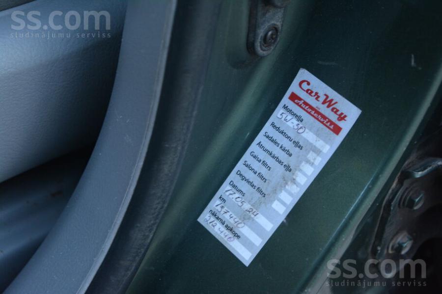 Zaļš Kia Sorento 2007 Rīga, ar dzinēja tilpumu 2.50 L un nobraukumu 205 tūkst. km par 2900 €, foto 26 vietnē AUTOMOTO.COM.LV