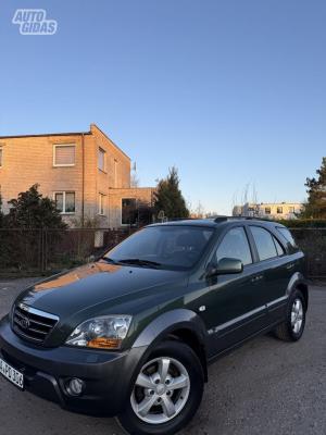 Green Kia Sorento 2009 in Prienai, with an engine capacity of 2.50 L and mileage of 269 thousand km for 3400 €, photo 4 on AUTOMOTO.COM.LV