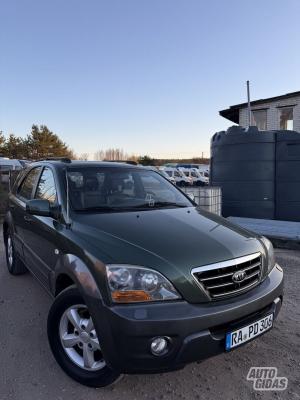 Green Kia Sorento 2009 in Prienai, with an engine capacity of 2.50 L and mileage of 269 thousand km for 3400 €, photo 5 on AUTOMOTO.COM.LV