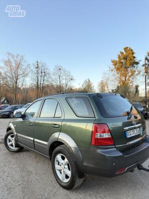 Green Kia Sorento 2009 in Prienai, with an engine capacity of 2.50 L and mileage of 269 thousand km for 3400 €, photo 9 on AUTOMOTO.COM.LV