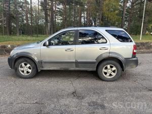 Pelēks Kia Sorento 2002 Talsi, ar dzinēja tilpumu 2.50 L un nobraukumu 234 tūkst. km par 2100 €, foto 5 vietnē AUTOMOTO.COM.LV
