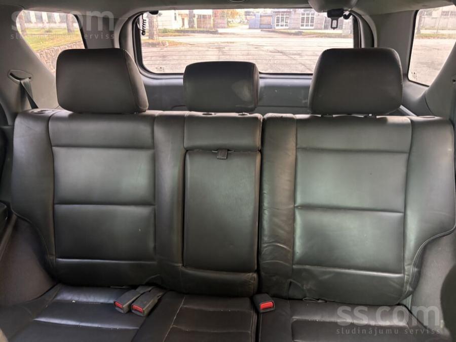 Pelēks Kia Sorento 2002 Talsi, ar dzinēja tilpumu 2.50 L un nobraukumu 234 tūkst. km par 2100 €, foto 7 vietnē AUTOMOTO.COM.LV