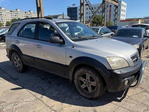 Pelēks Kia Sorento 2003 Tallina, ar dzinēja tilpumu 2.50 L un nobraukumu 398 tūkst. km par 799 €, foto  vietnē AUTOMOTO.COM.LV