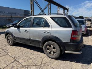 Pelēks Kia Sorento 2003 Tallina, ar dzinēja tilpumu 2.50 L un nobraukumu 398 tūkst. km par 799 €, foto 5 vietnē AUTOMOTO.COM.LV