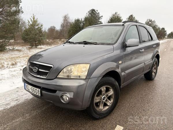 Pelēks Kia Sorento 2004 Daugavpils, ar dzinēja tilpumu 2.40 L un nobraukumu 292 tūkst. km par 1950 €, foto 2 vietnē AUTOMOTO.COM.LV