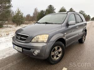 Pelēks Kia Sorento 2004 Daugavpils, ar dzinēja tilpumu 2.40 L un nobraukumu 292 tūkst. km par 1950 €, foto 2 vietnē AUTOMOTO.COM.LV