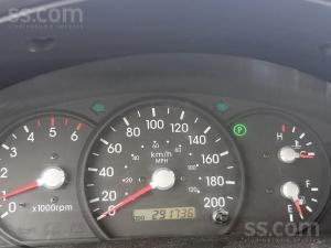 Pelēks Kia Sorento 2004 Daugavpils, ar dzinēja tilpumu 2.40 L un nobraukumu 292 tūkst. km par 1950 €, foto 9 vietnē AUTOMOTO.COM.LV