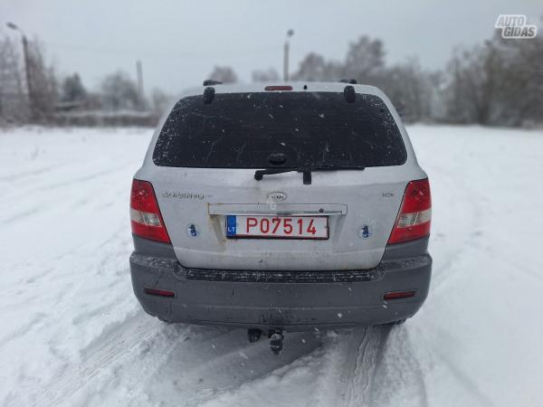 Pelēks Kia Sorento 2004 Prienai, ar dzinēja tilpumu 2.50 L un nobraukumu 300 tūkst. km par 2350 €, foto 7 vietnē AUTOMOTO.COM.LV