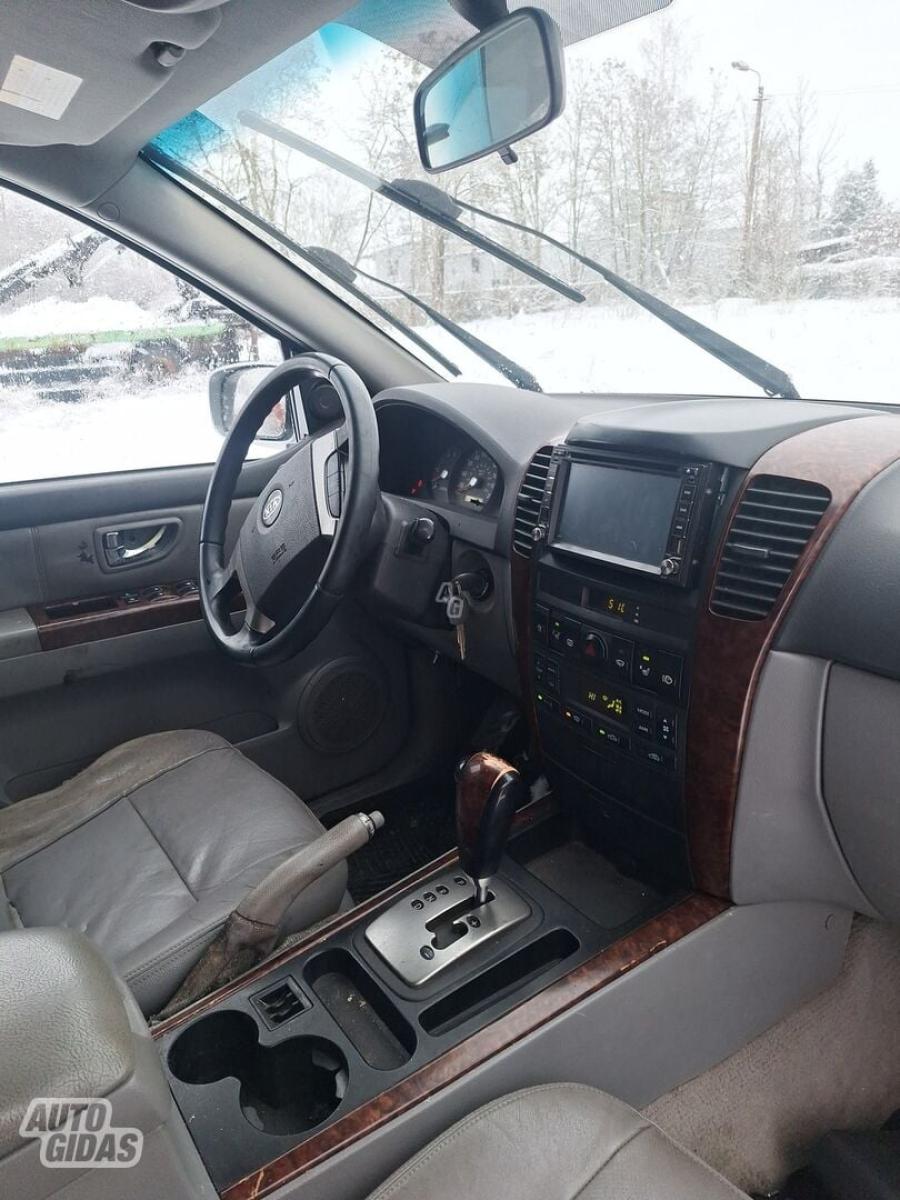 Pelēks Kia Sorento 2004 Prienai, ar dzinēja tilpumu 2.50 L un nobraukumu 300 tūkst. km par 2350 €, foto 12 vietnē AUTOMOTO.COM.LV