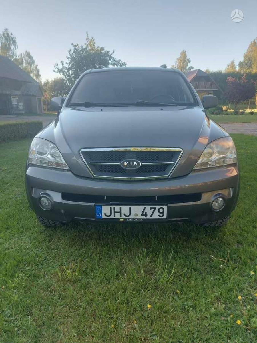Pelēks Kia Sorento 2004 Šilutė, ar dzinēja tilpumu 2.50 L un nobraukumu 263 tūkst. km par 2050 €, foto 1 vietnē AUTOMOTO.COM.LV