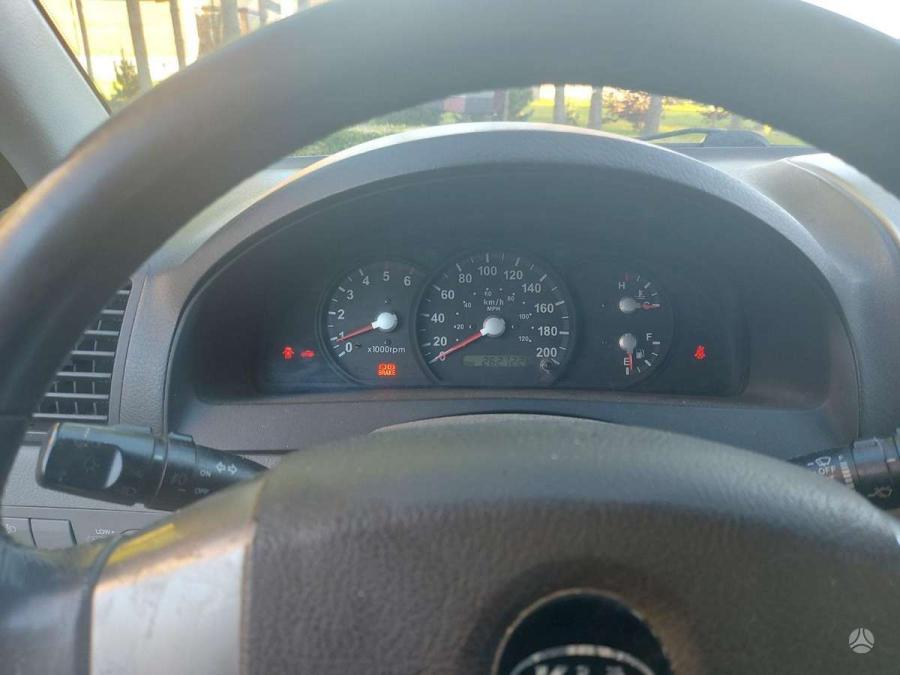 Pelēks Kia Sorento 2004 Šilutė, ar dzinēja tilpumu 2.50 L un nobraukumu 263 tūkst. km par 2050 €, foto 7 vietnē AUTOMOTO.COM.LV