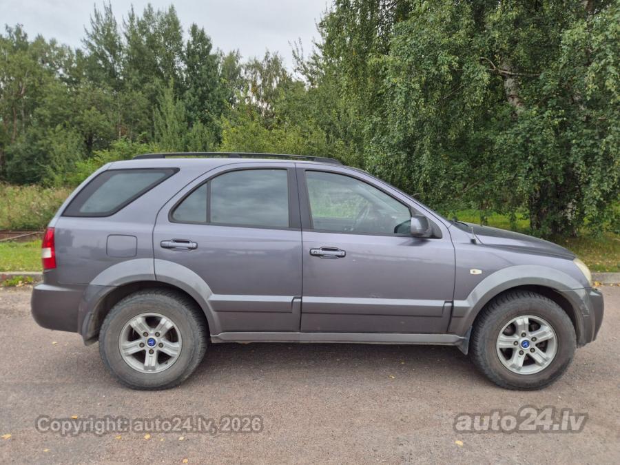 Серый Киа Соренто 2004 в Таллин, объемом двигателя 2.50 л и пробегом 182 тыс. км за 1999 €, фото 6 на AUTOMOTO.COM.LV