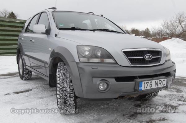 Pelēks Kia Sorento 2005 Tallina, ar dzinēja tilpumu 2.50 L un nobraukumu 0 tūkst. km par 2200 €, foto 1 vietnē AUTOMOTO.COM.LV