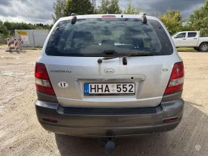 Pelēks Kia Sorento 2005 Šauļi, ar dzinēja tilpumu 2.50 L un nobraukumu 310 tūkst. km par 1000 €, foto 6 vietnē AUTOMOTO.COM.LV