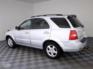 Pelēks Kia Sorento 2006 Tallina, ar dzinēja tilpumu 2.50 L un nobraukumu 244 tūkst. km par 2799 €, foto 4 vietnē AUTOMOTO.COM.LV