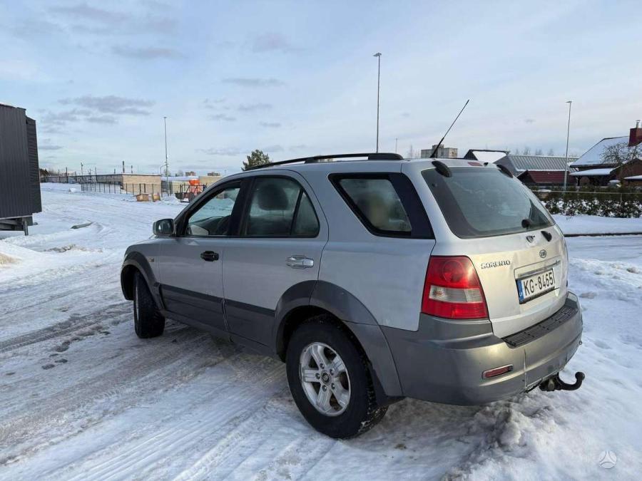 Pelēks Kia Sorento 2006 Kauņa, ar dzinēja tilpumu 2.50 L un nobraukumu 300 tūkst. km par 1600 €, foto 6 vietnē AUTOMOTO.COM.LV