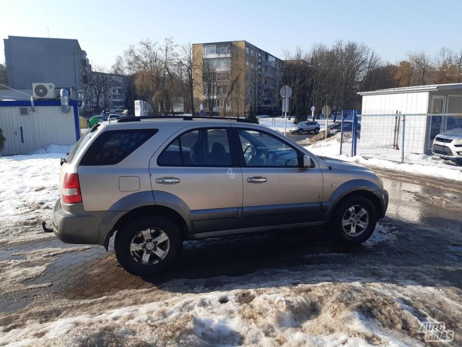 Pelēks Kia Sorento 2006 Kauņa, ar dzinēja tilpumu 2.50 L un nobraukumu 350 tūkst. km par 1600 €, foto 8 vietnē AUTOMOTO.COM.LV