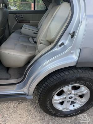 Grey Kia Sorento 2006 in Prienai, with an engine capacity of 2.50 L and mileage of 270 thousand km for 2400 €, photo 14 on AUTOMOTO.COM.LV