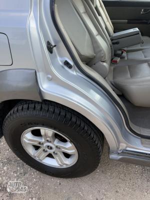 Grey Kia Sorento 2006 in Prienai, with an engine capacity of 2.50 L and mileage of 270 thousand km for 2400 €, photo 18 on AUTOMOTO.COM.LV