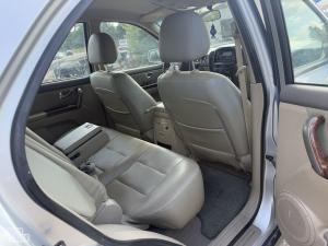 Grey Kia Sorento 2006 in Prienai, with an engine capacity of 2.50 L and mileage of 270 thousand km for 2400 €, photo 20 on AUTOMOTO.COM.LV