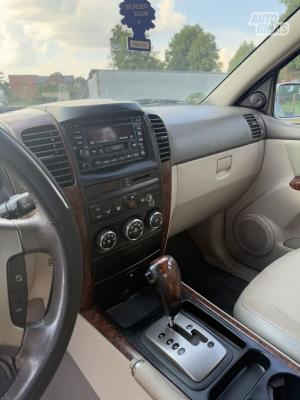 Grey Kia Sorento 2006 in Prienai, with an engine capacity of 2.50 L and mileage of 270 thousand km for 2400 €, photo 28 on AUTOMOTO.COM.LV