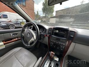 Grey Kia Sorento 2006 in Jelgava, with an engine capacity of 2.50 L and mileage of 234 thousand km for 2000 €, photo 9 on AUTOMOTO.COM.LV
