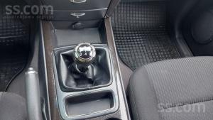 Grey Kia Sorento 2006 in Daugavpils, with an engine capacity of 2.50 L and mileage of 0 thousand km for 3000 €, photo 16 on AUTOMOTO.COM.LV